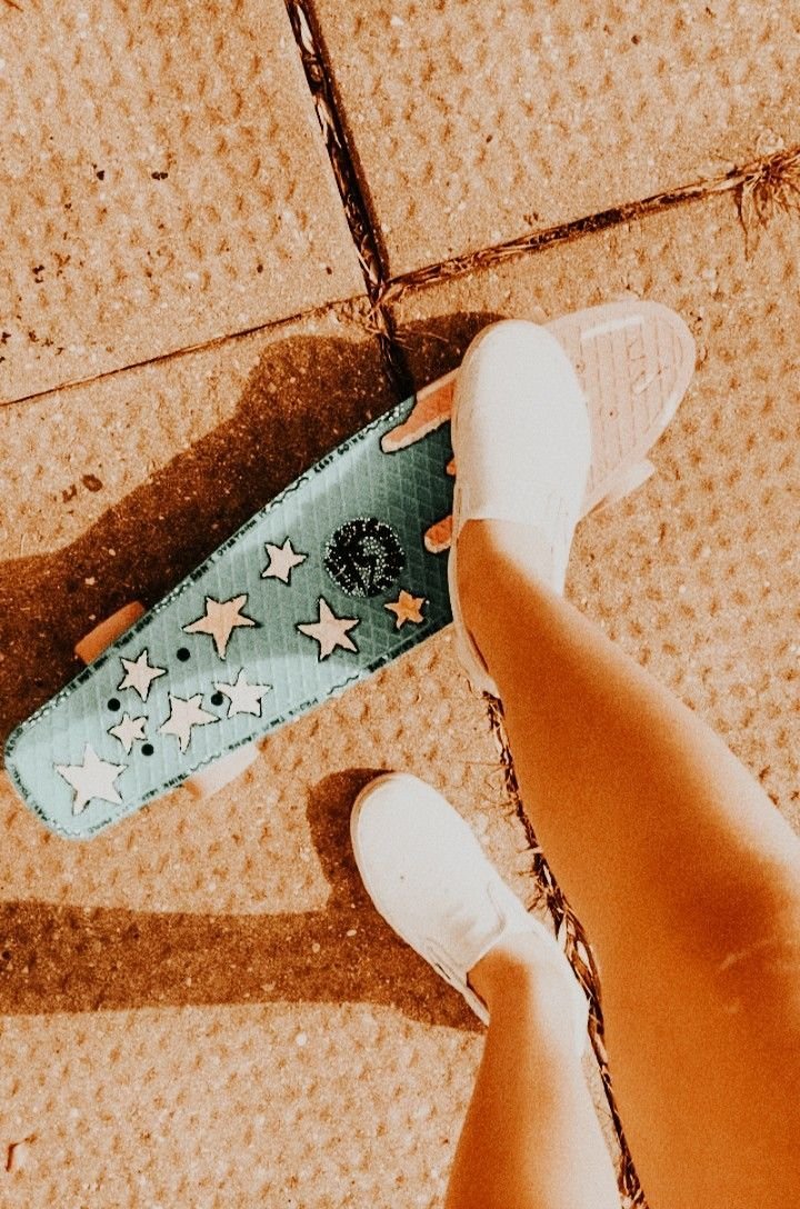 7 Easy VSCO Aesthetic DIY Acrylic Paint Ideas – hannah greene